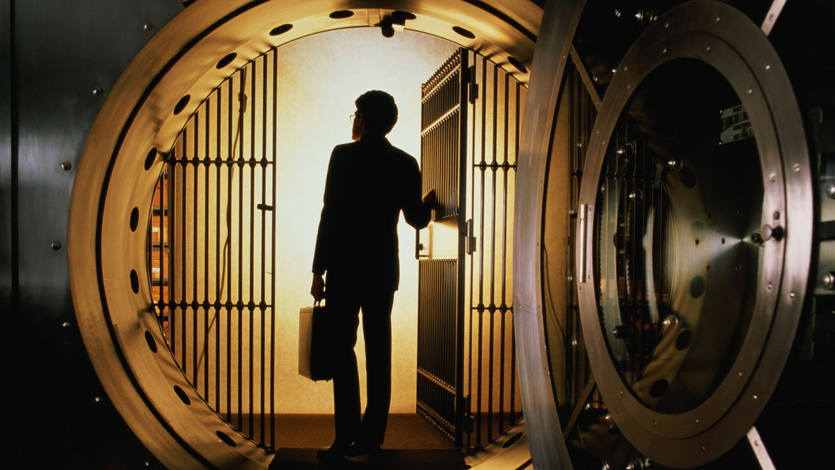 The Role Of Fintech In Fighting Financial Crime | ITMunch